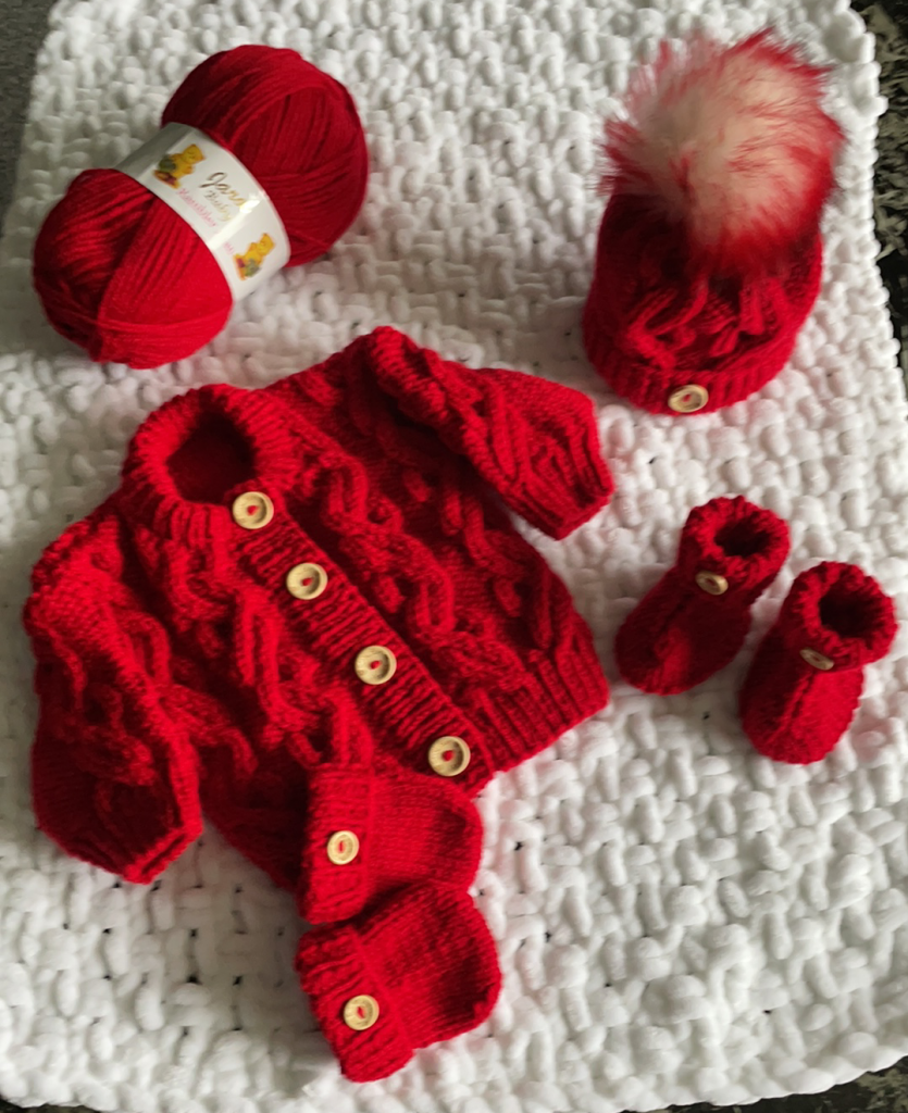 Eden ⋆ Aran Knitting Pattern at Designed by Donna